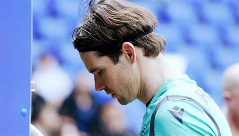 Fcb Goalie Marwin Hitz Spricht Von Einer Kack Saison