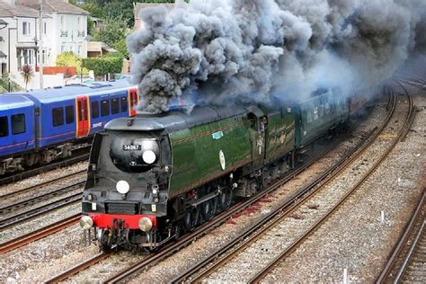 Solve Sr Battle Of Britain Class 4 6 2 34067 Tangmere Jigsaw Puzzle
