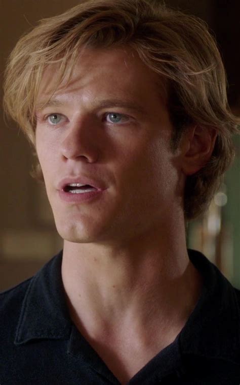 Pin By Florence Williams On My Favourites Lucas Till Macgyver Lucas