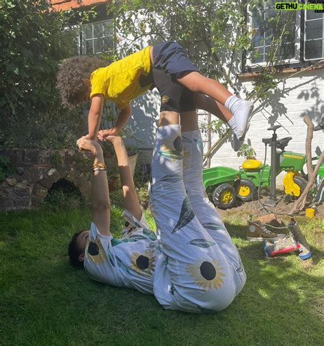 Nathalie Emmanuel Instagram Thank You To My Sister For Giving Birth To My Bestie Years Ago