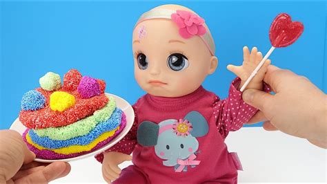 НЕСЪЕДОБНЫЙ ПЛАСТИЛИН Кукла Беби Элайв Лепит Радужный Торт Кушает Играет Как Мама Youtube