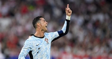 호날두 물병 차고 열 받았는데 조지아 포르투갈 완파 극적 16강행