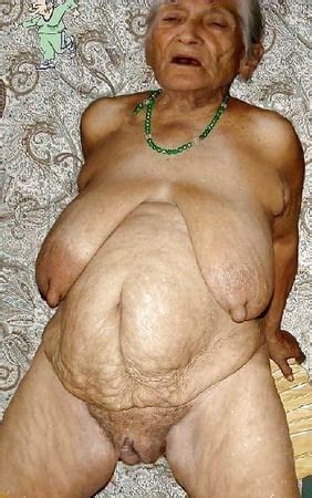 Oma Geil Sagging Breasts Xxx Porn