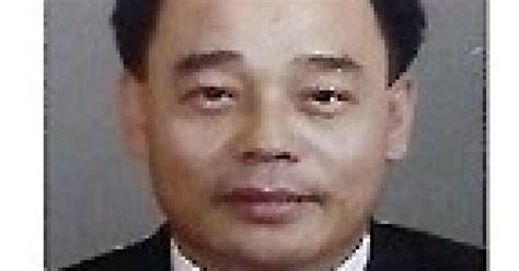 조희팔 뒤봐주고 수뢰경찰관 2명에 징역형 구형