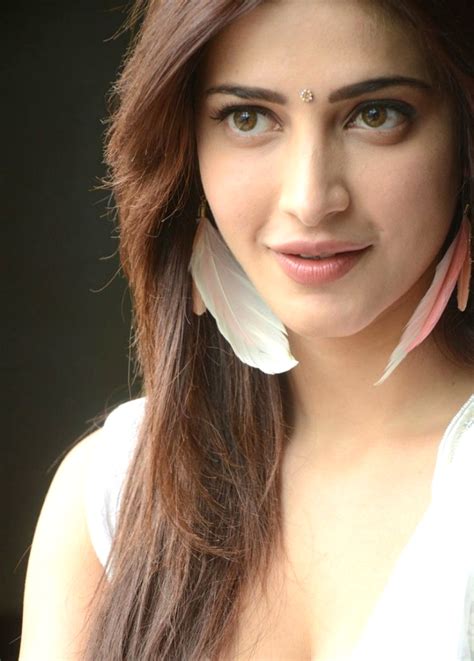 Nude Lipstick Shruti Hasan Weddingplz