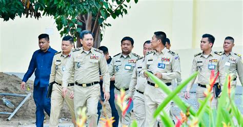 ឯកឧត្តម ឧត្តមសេនីយ៍ឯក ជួន ណារិន្ទ