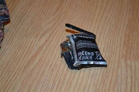 An Exploding Samsung Cell Phone Pics Izismile Com