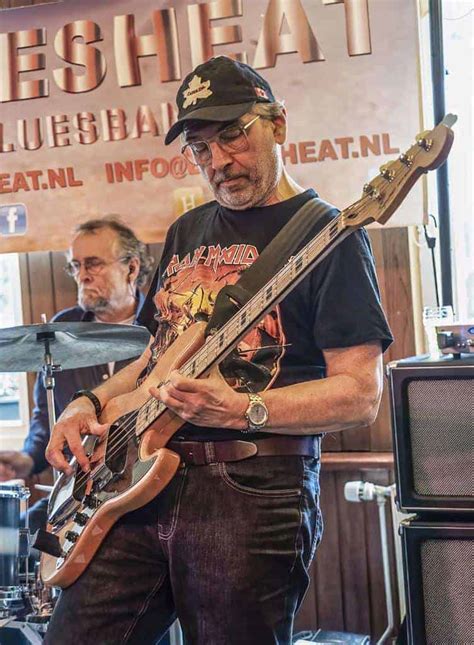 Het Dak Ging Eraf In Muziekcafe De Tibbe