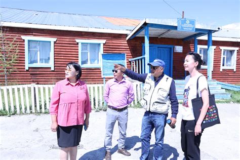 Хөгжлөөс хэн ч хоцрох ёсгүй НҮБ ын Суурин зохицуулагч Үндэстний цөөнх цаатны отогт зочиллоо