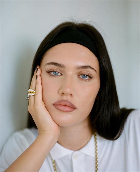 Sienna Spiro Hits New Heights With Heartfelt Single ‘taxi Driver