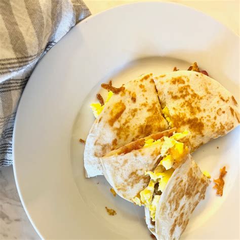 Breakfast Quesadillas Copycat Taco Bell Breakfast Quesadilla