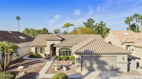 5752 S Amberwood Dr Sun Lakes Az 85248 ®