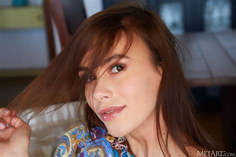 Leggy Teen Alice Wonder Shows Off Metartdeep Seatedalice Wonder