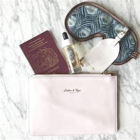 Saskia And Rose London She Loves