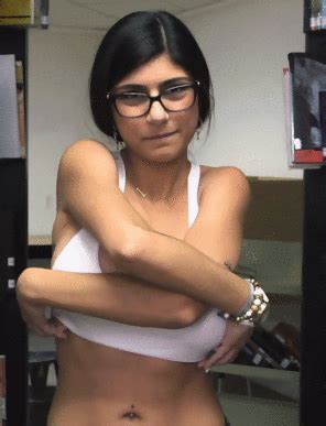 Fingering Porn Pic