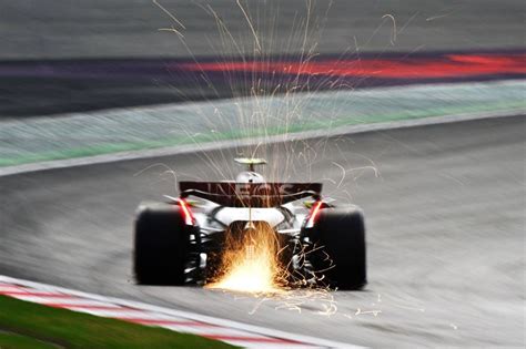 Hamilton Blames Wind For Q1 Error In Knife Edge Mercedes