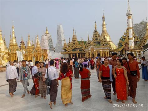 Dvb နှစ်ဆန်း ၁ ရက်နေ့ ရွှေတိဂုံဘုရားမြင်ကွင်း ဓာတ်ပုံ