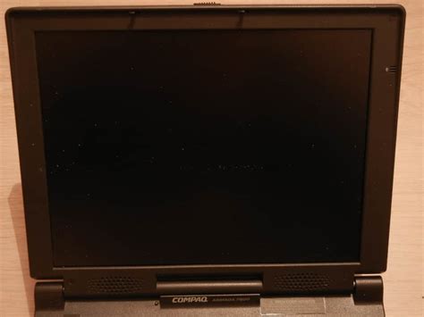 Compaq Armada 7800 Clous