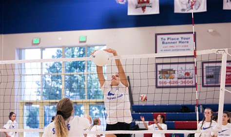 How To Block In Volleyball Volleyball Tips