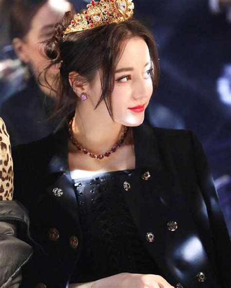 สวยออร่าสะกดทุกสายตา ตี๋ลี่เร่อปา นางเอกจีน ที่กำลังมาแรงสุด ๆ ในตอนนี้