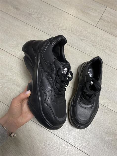 Массивные кроссовки — ціна 699 грн у каталозі Кросівки Купити жіночі речі за доступною ціною на