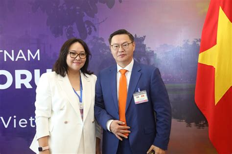 Х Азжаргал Ерөнхийлөгчийн айлчлалын бүрэлдэхүүнд багтсанаар бизнесээ тэлэх боломж олдлоо