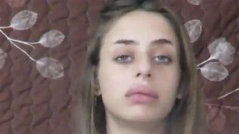 哈马斯公布以色列人质接受治疗视频 女子称自己手臂受伤，只想快点回家凤凰网视频凤凰网