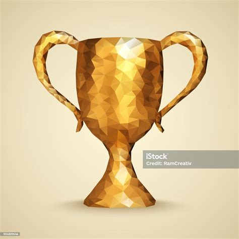 삼각형의 골든 트로피 컵 우승자 첫 번째 장소입니다 월드컵 3차원 형태에 대한 스톡 벡터 아트 및 기타 이미지 3차원 형태