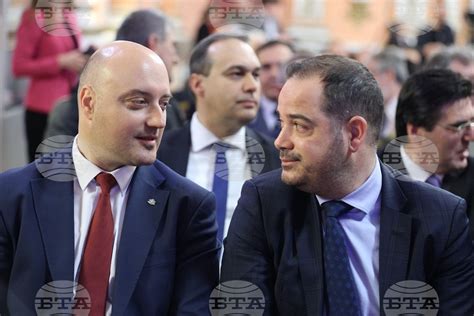 Който и да е министър на вътрешните работи в ситуацията в която предстоят избори трябва да