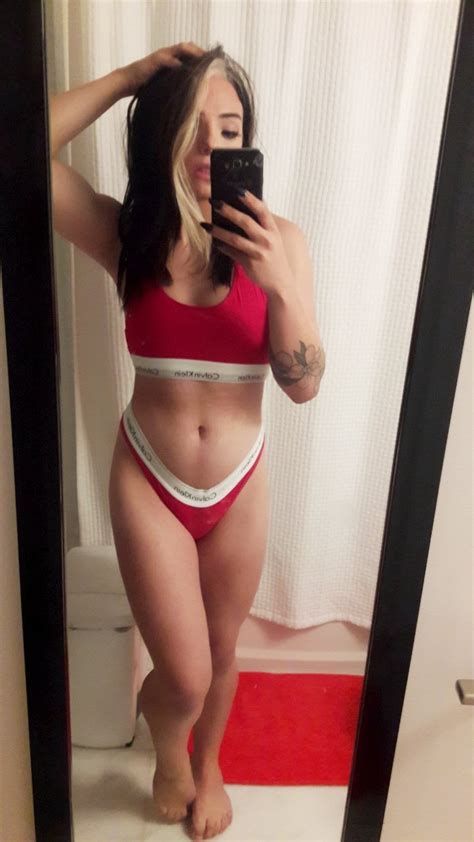 10 Hot Sexy Stef Sanjati Bikini Pics