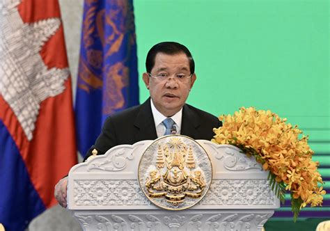 ព្រឹកនេះ សម្តេចតេជោ ហ៊ុន សែន អញ្ជើញទទួលរតនវត្ថុរបស់ខ្មែរ នៅវិមានសន្តិភាព Ams Central