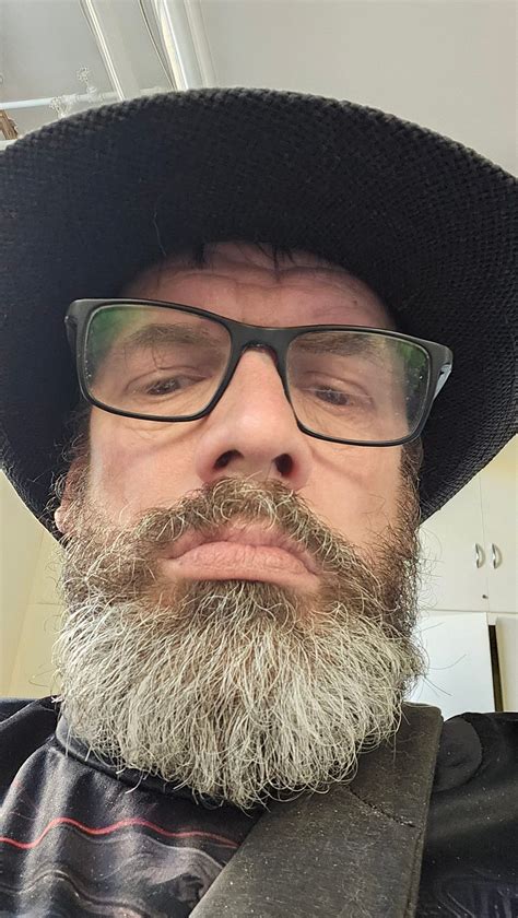 Steeve Vous êtes Vous Déjà Trouvé Beau Ou Belle Malgré Mon Handicapé