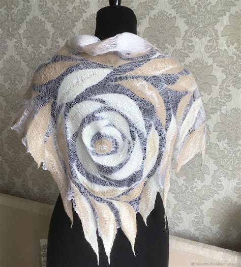Бактус валяный Капучино шарф шелк шерсть в интернет магазине на Ярмарке Мастеров Шарфы Санкт