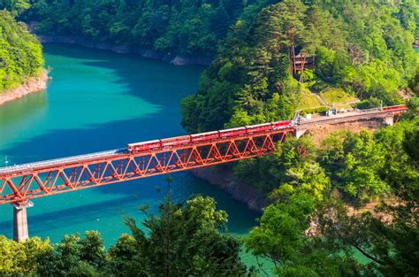 赤い橋の赤い電車 by くさや ID2767371 写真共有サイト PHOTOHITO