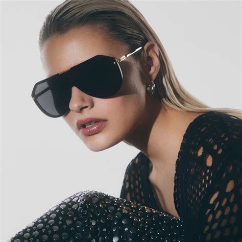 Showbiz Extra Large Rimless Shield Sunglasses Quay