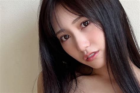 元nmb48・横野すみれ、ck下着に浮かぶ真ん丸バストと生々しいボディライン グラッチェ