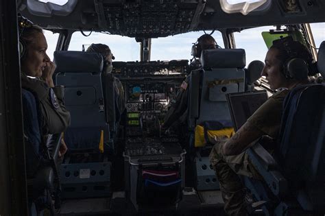 All Female Aircrew Flies C 17 Over Historic Airshow Air Force Reserve Command News Article