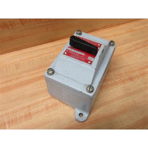 Allen Bradley 600 Tex4 Onoff Switch 600tex4 Series B New No Box