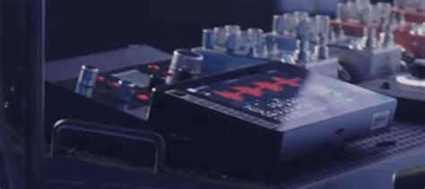 Can Someone Identify This Thing R Synthesizers
