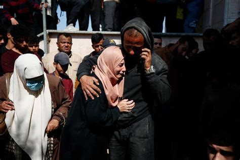 Israel Keeps Up Attacks In Gaza Despite Truce The New York Times