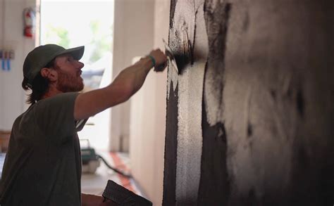 Traditional Lime Plaster By New Age Artisans