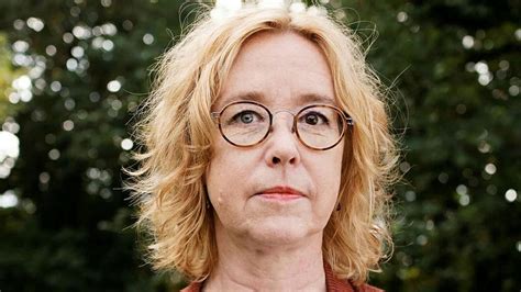 Recension Av Aase Berg ”vi är Framme Snart”