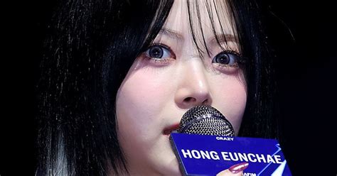 포토s 질문에 답하는 홍은채