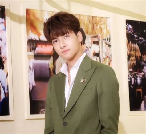 เปิดภาพ น้องแม็ค ณัฐพัชร์ ผู้รับบท วันเฉลิมในวัยเด็ก ล่าสุดโตเป็นหนุ่มแล้ว