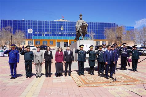 Дундговь аймгаас төрөн гарсан генерал цолтнуудад хүндэтгэл үзүүллээ