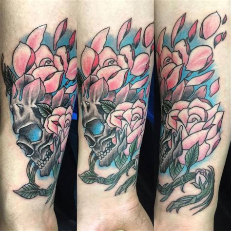 타투어때 해골 연꽃 타투