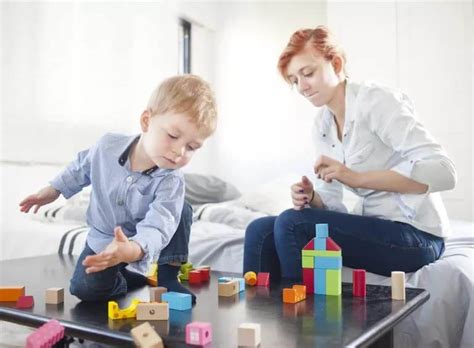 بازی درمانی برای کودکان اوتیسم کلینیک روانشناسی و مرکز مشاوره راسپینا