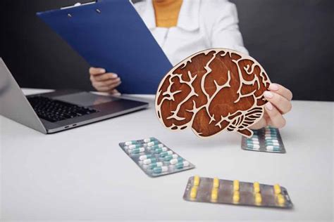 تومور مغزی چیست؟ علائم، تشخیص و راه‌های درمان آن نیتروطب