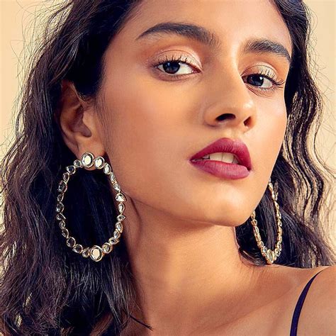 Radhika Tandons Instagram Twitter And Facebook On Idcrawl