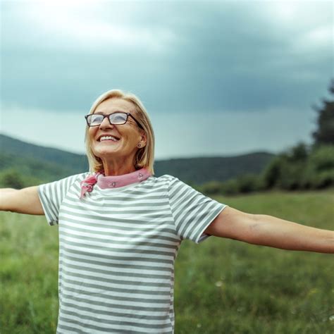 Queen Charlotte Sex Scenes How To Watch Them All Parade